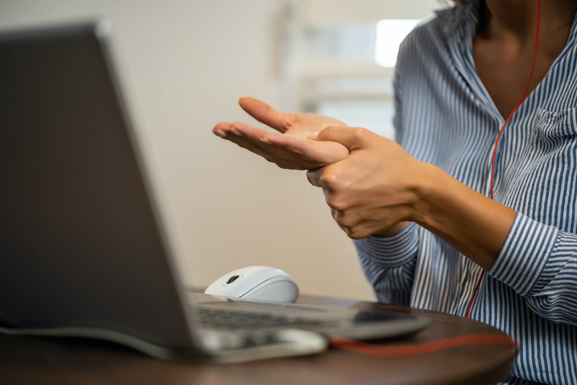 Botox for Hyperhidrosis Hands - How does it work - What are the benefits?